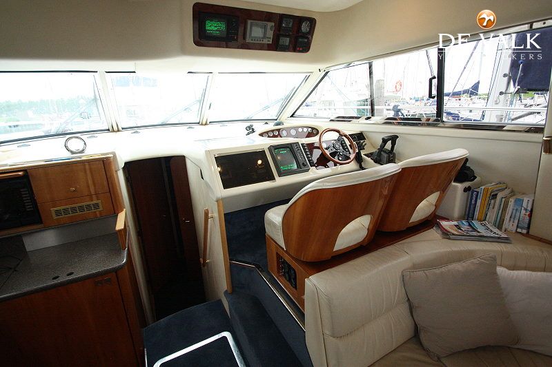 PRINCESS 440 motor yacht for sale | De Valk Yacht Brokers