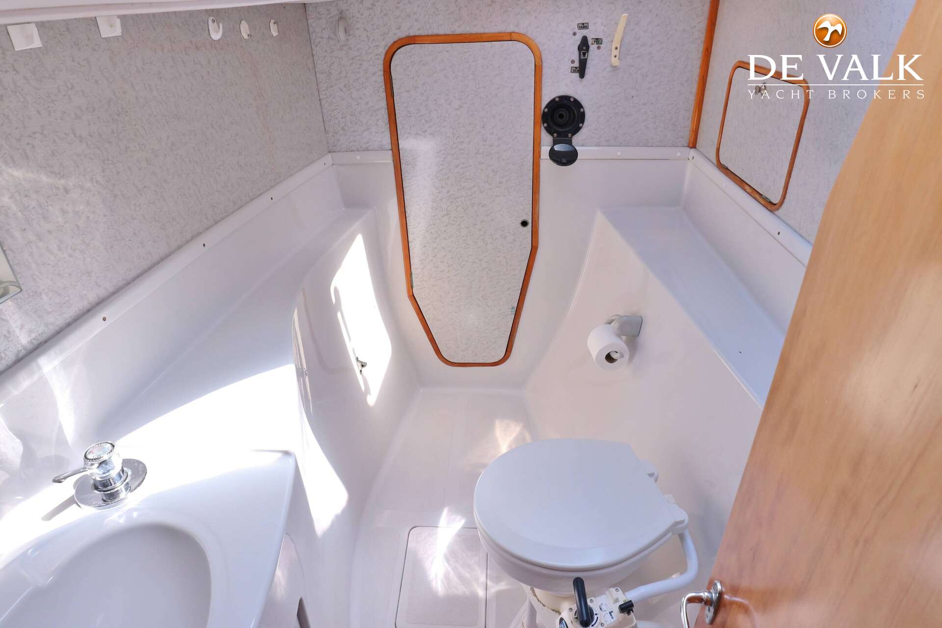 PROUT 39 ESCALE catamaran sailingyacht for sale | De Valk Yacht broker