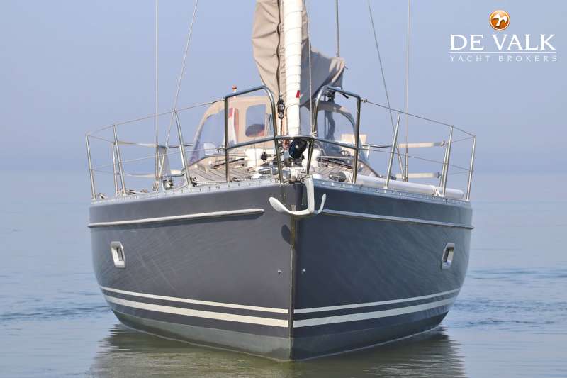 KALIK Q33 sailing yacht for sale | De Valk Yacht broker