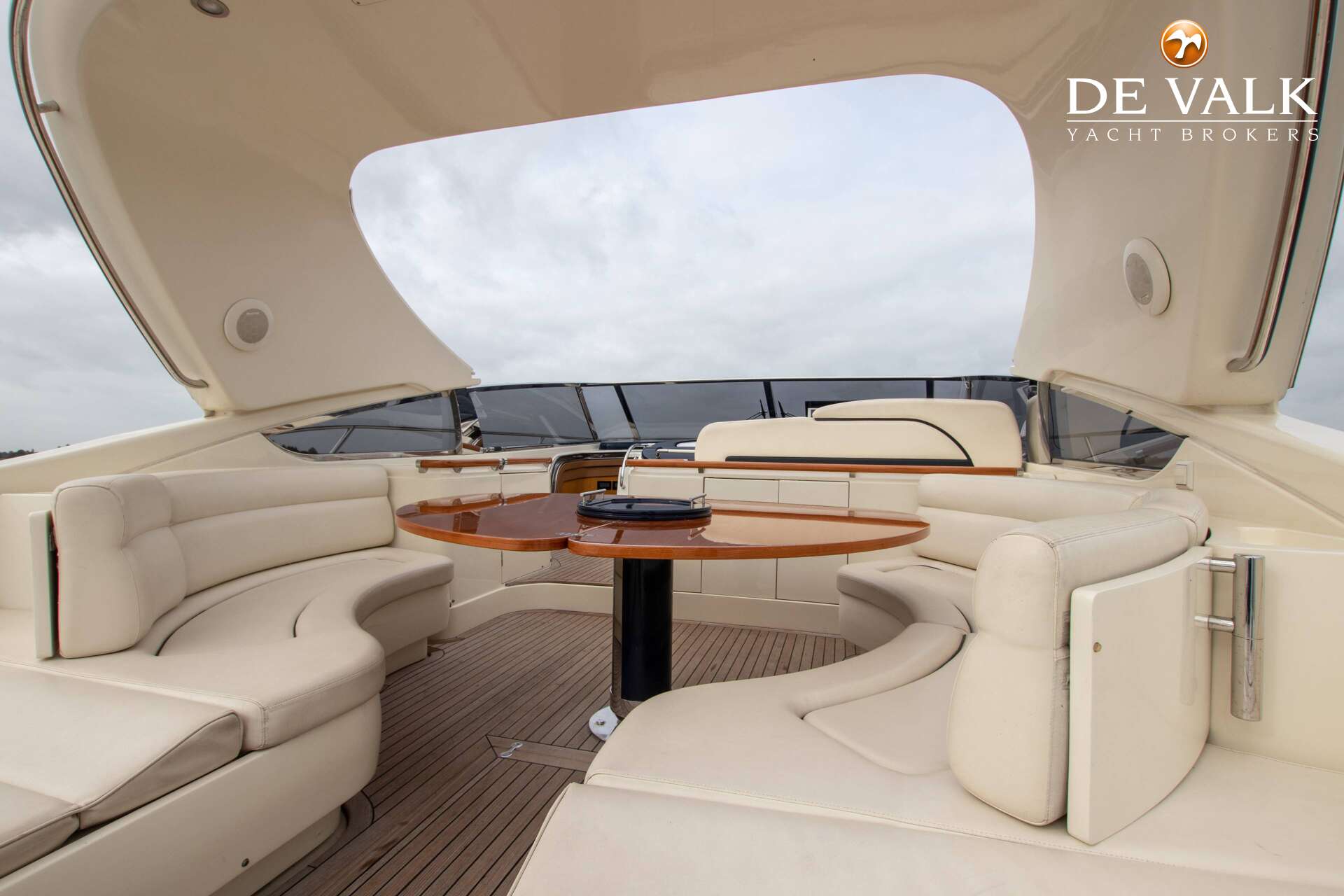 RIVA 59 MERCURIUS SUPER motor yacht for sale | De Valk Yacht broker