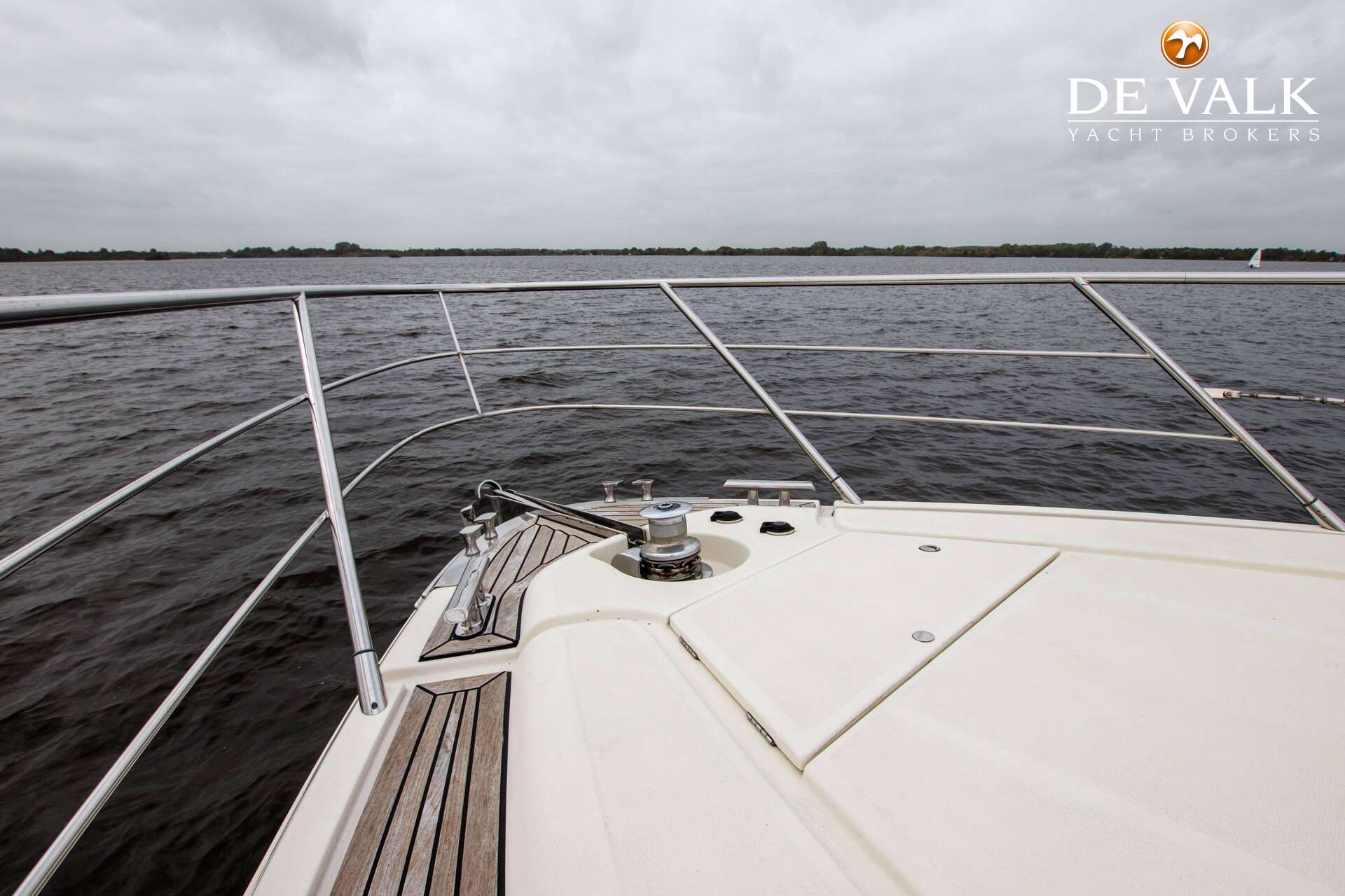 RIVA 59 MERCURIUS SUPER motor yacht for sale | De Valk Yacht broker