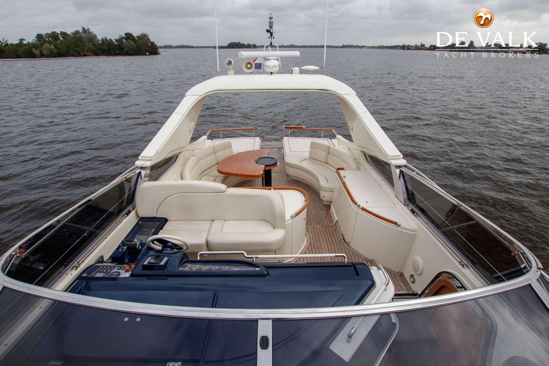RIVA 59 MERCURIUS SUPER motor yacht for sale | De Valk Yacht broker