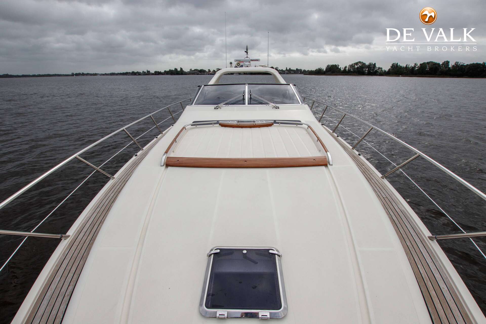 RIVA 59 MERCURIUS SUPER motor yacht for sale | De Valk Yacht broker