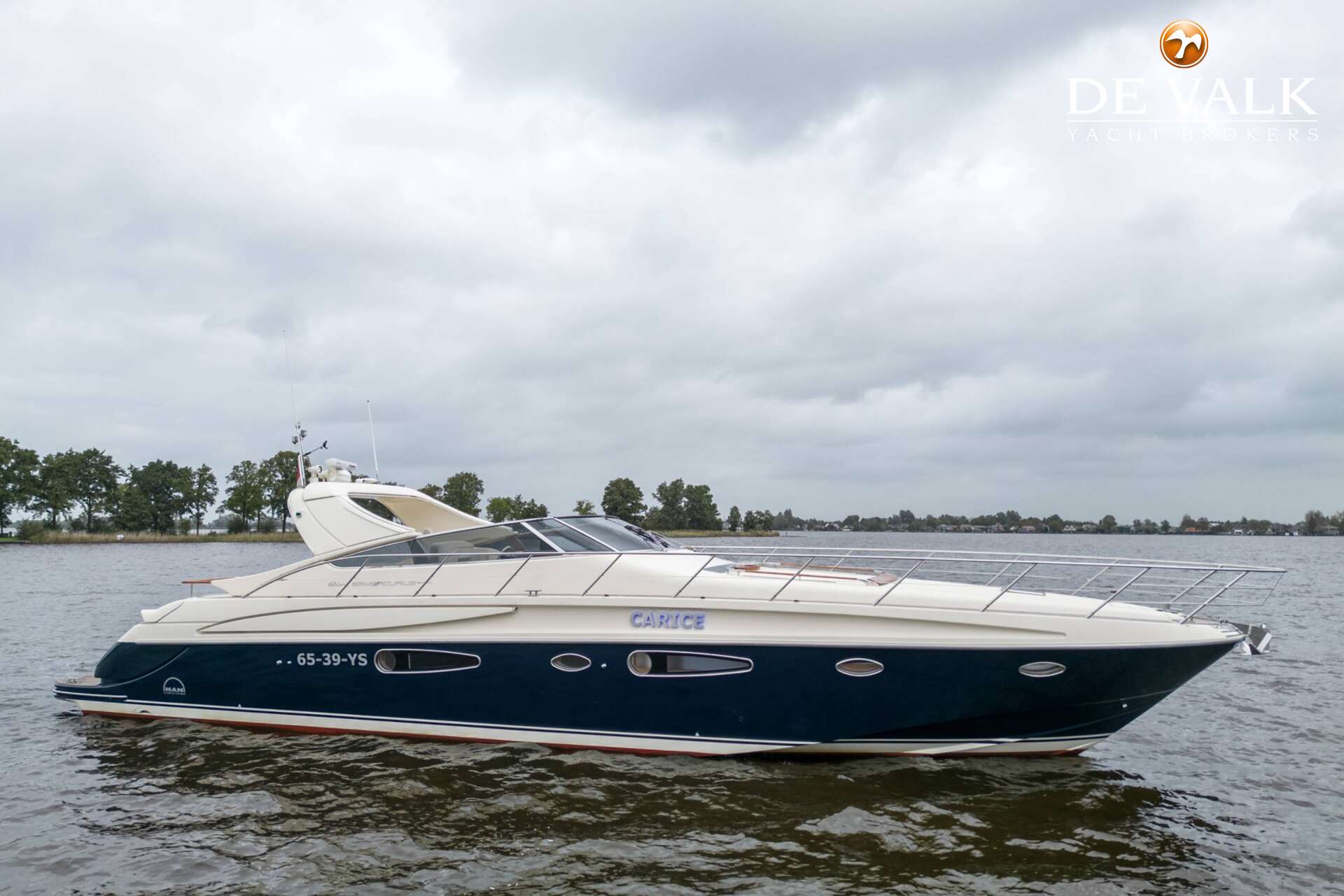RIVA 59 MERCURIUS SUPER motor yacht for sale | De Valk Yacht broker