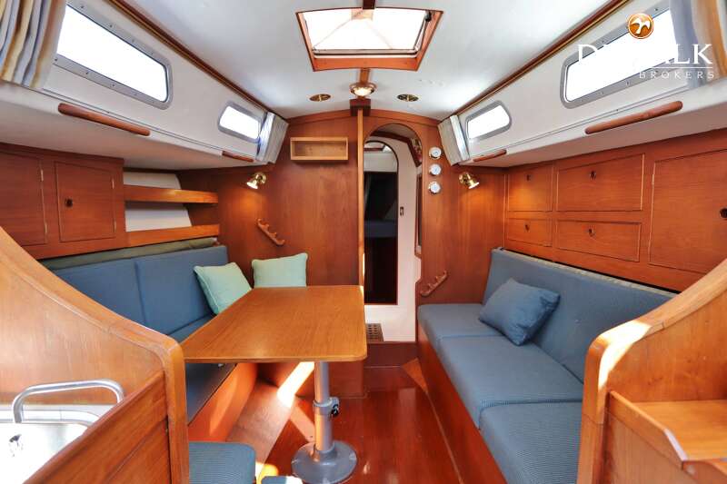 RIVAL 34 sailing yacht for sale | De Valk Yacht broker