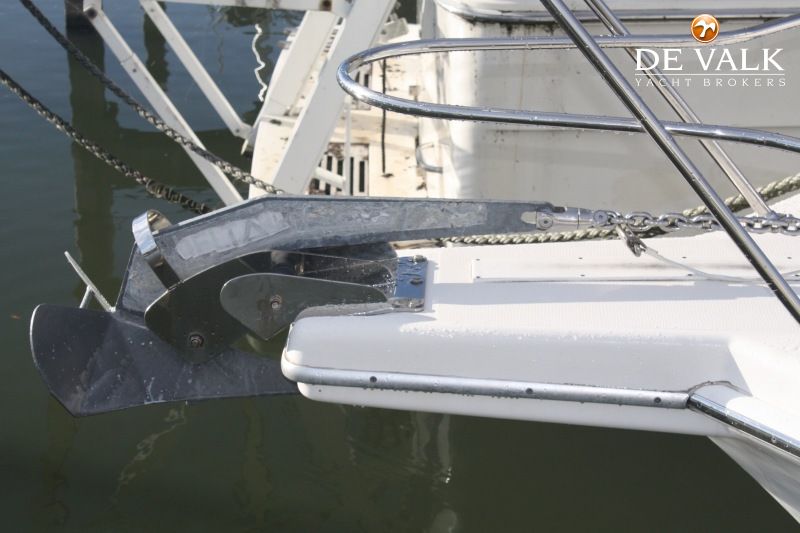 RIVIERA 37 FLYBRIDGE motor yacht for sale | De Valk Yacht Brokers