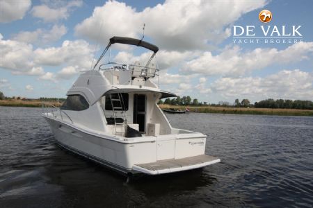RIVIERA 37 FLYBRIDGE motor yacht for sale | De Valk Yacht broker