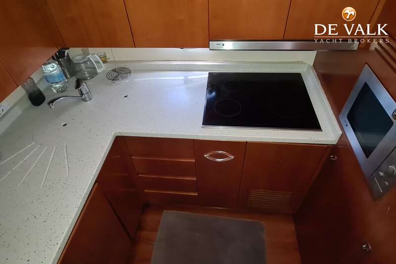 RODMAN 56 MUSE motor yacht for sale | De Valk Yacht broker