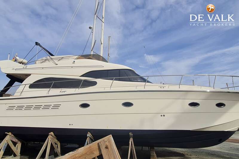 RODMAN 56 MUSE motor yacht for sale | De Valk Yacht broker