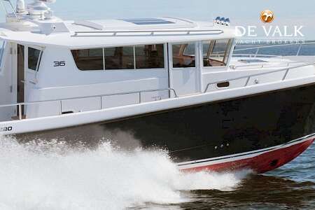 SARGO 36 motor yacht for sale | De Valk Yacht broker