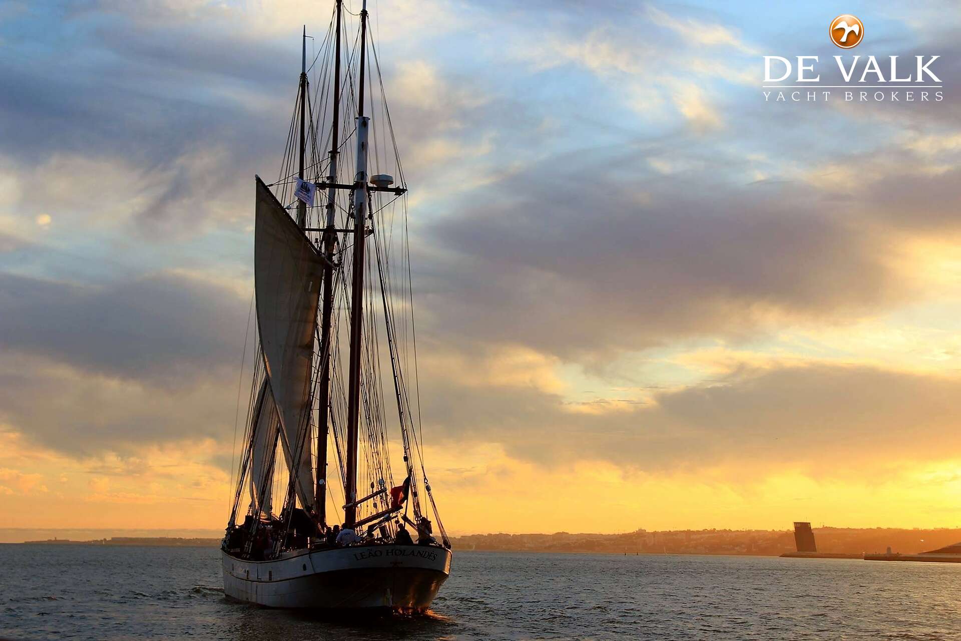 SCHOONER CLASSIC GAFF sailing yacht for sale | De Valk Yacht broker