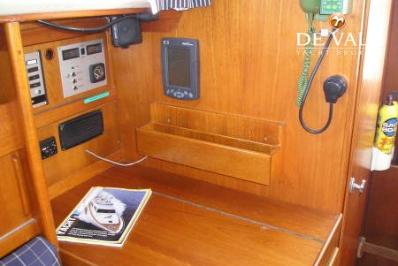 SIRENA 38 sailing yacht for sale | De Valk Yacht broker