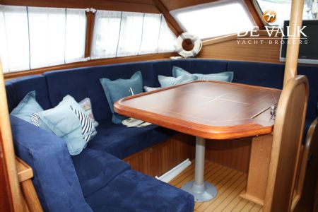 SIRIUS 32 DS FOR TWO sailing yacht for sale | De Valk Yacht broker