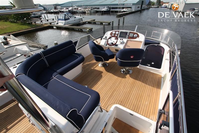 STOREBRO 410 COMMANDER motor yacht for sale | De Valk Yacht Brokers