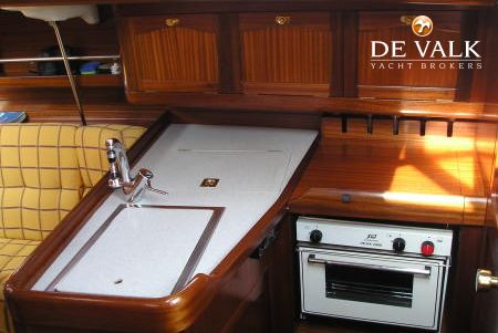 SUNBEAM 33 sailing yacht for sale | De Valk Yacht broker