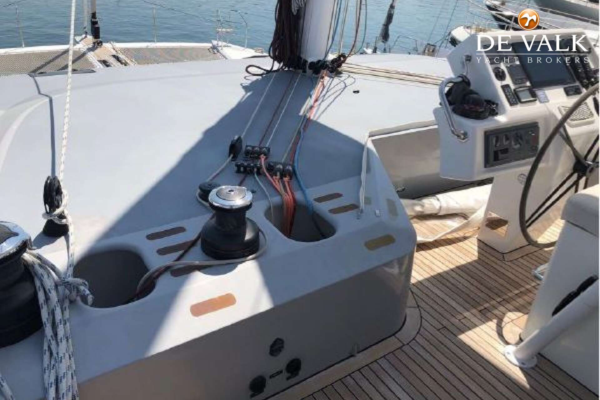 SUNREEF 74 sailing yacht for sale | De Valk Yacht broker