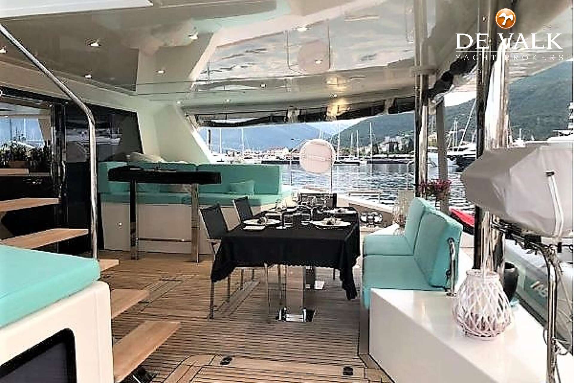 SUNREEF 74 sailing yacht for sale | De Valk Yacht broker