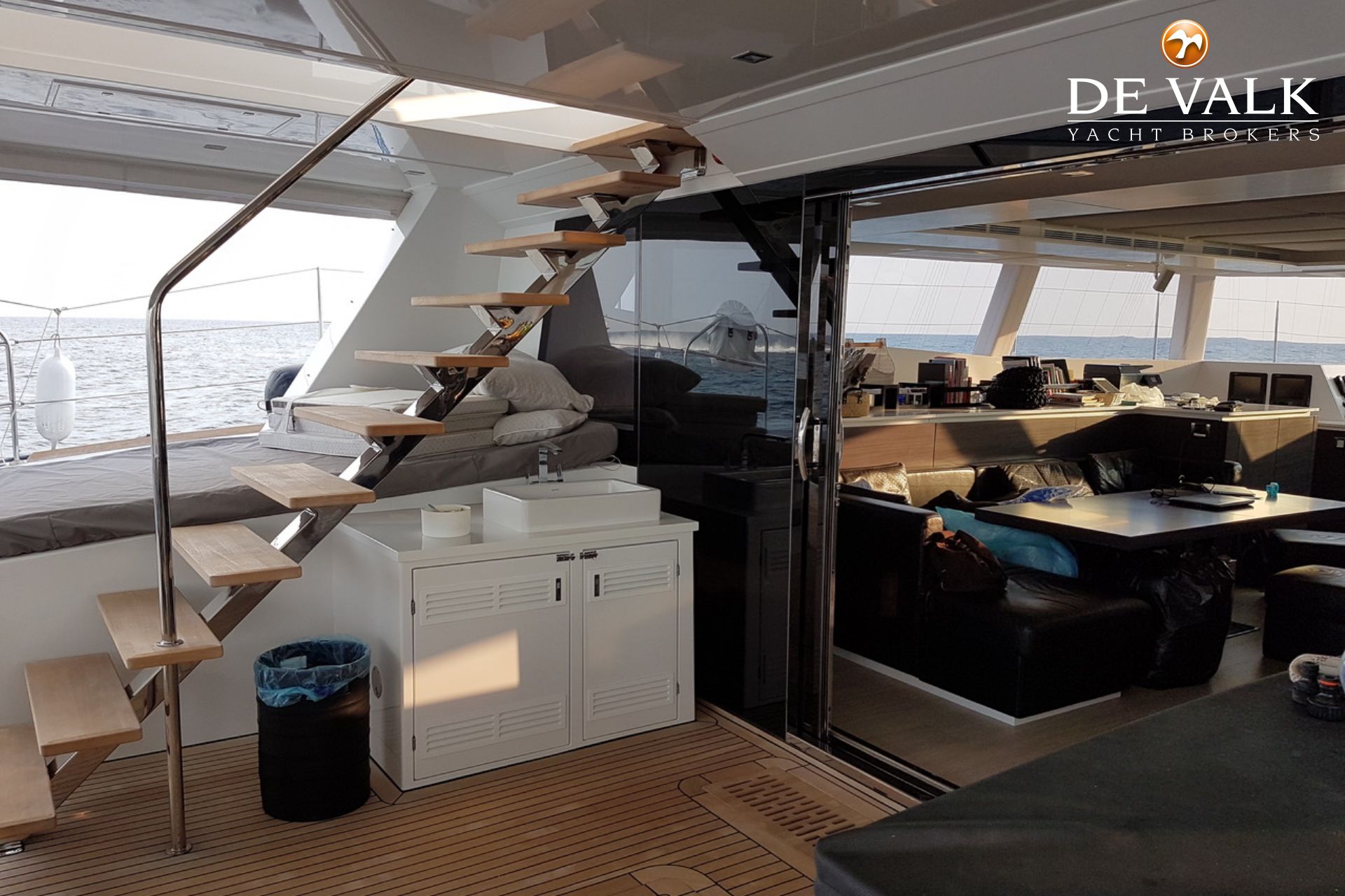 SUNREEF 74 sailing yacht for sale | De Valk Yacht broker