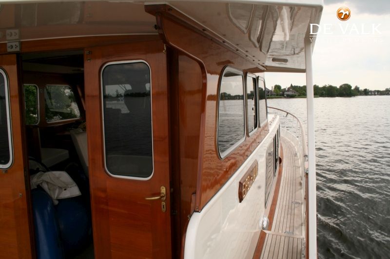 SUPER VAN CRAFT 15M motorjacht te koop | De Valk Yacht Brokers