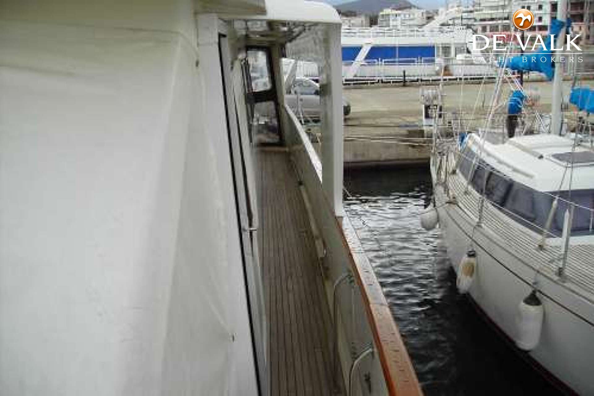 TRADER 65 motor yacht for sale | De Valk Yacht broker