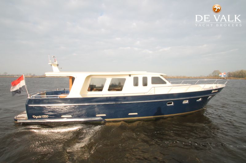TRYVIA 1350 OK motor yacht for sale | De Valk Yacht Brokers