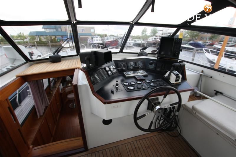 VALK FALCON 45 motor yacht for sale | De Valk Yacht Brokers