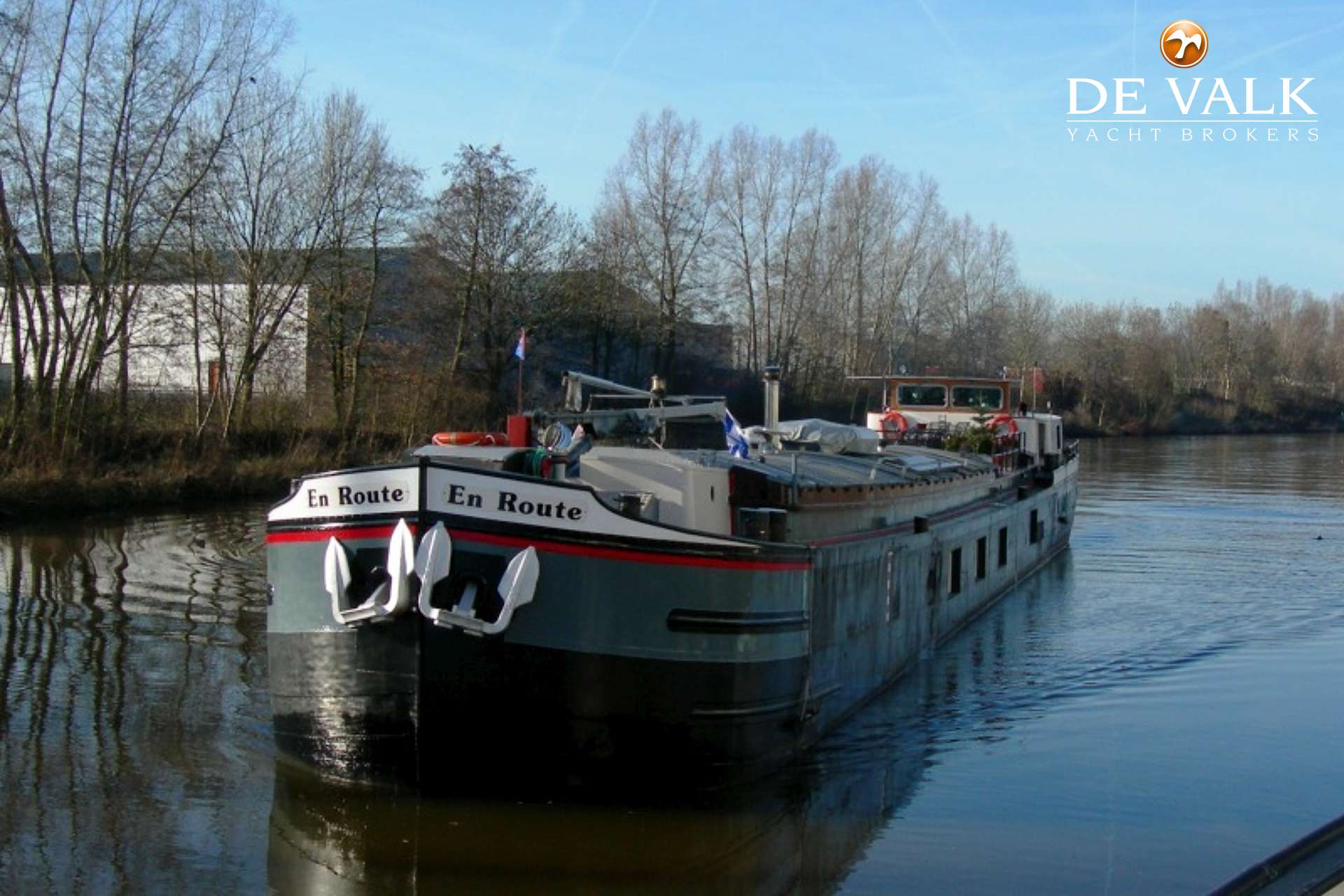 WOONBOOT SPITS PÉNICHES motorjacht te koop | De Valk Yacht Brokers