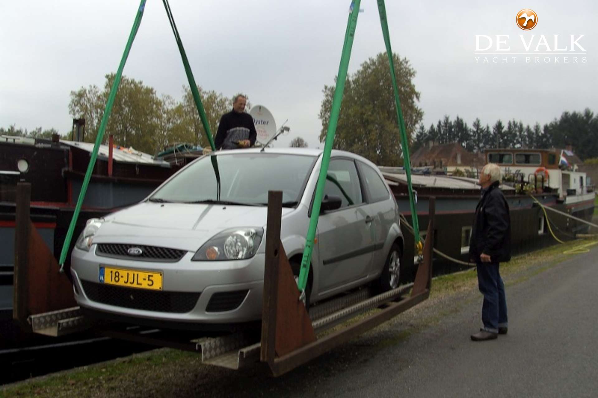 WOONBOOT SPITS PÉNICHES motorjacht te koop | De Valk Yacht Brokers